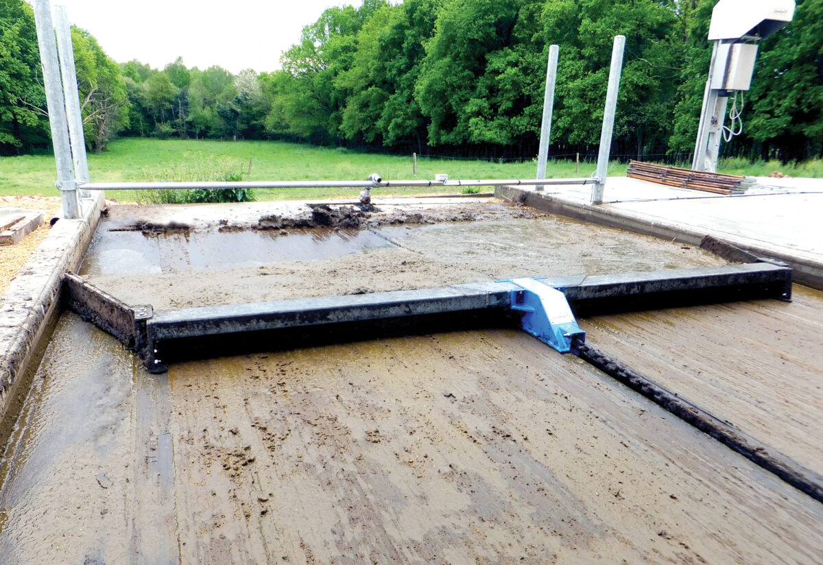 BouMatic | Slurry scrapers